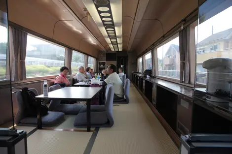 "Joyful" Trains | Japan Experience