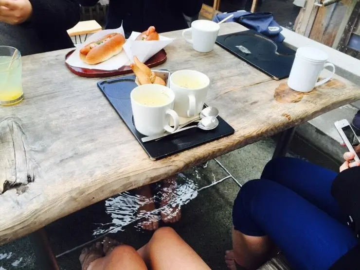 Foot Bath Cafes | Japan Experience