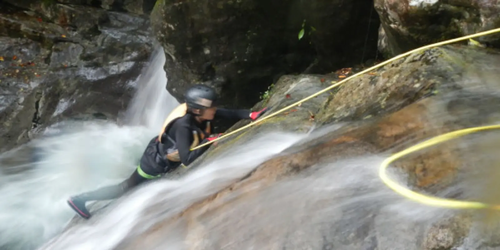 Activity in Japan : Sawanobori, Japanese-style canyoning | Japan Experience