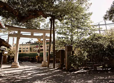 Enoden - Enoshima Electric Railway | Japan Experience