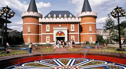 The glass village | Japan Experience