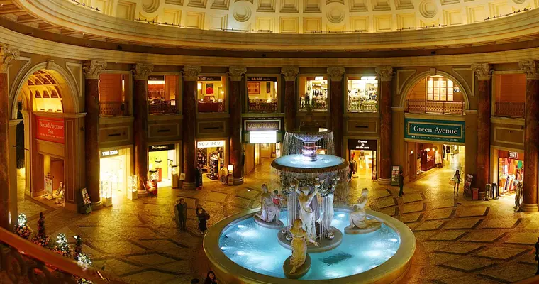 Ueno Okachimachi Shopping | Japan Experience