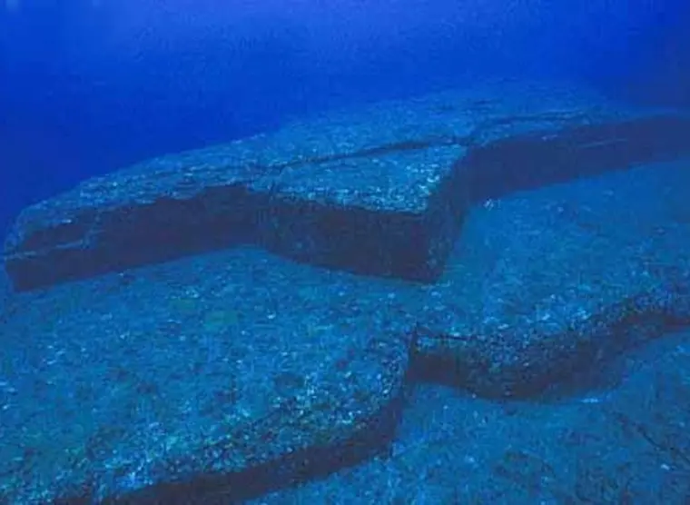 yonaguni faces